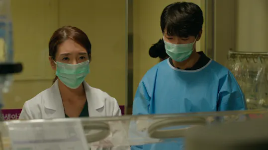 Hospital Ship | Watch Korean Series Online - KOCOWA+