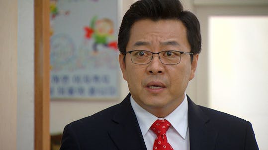 Queen's Classroom | Watch Korean Series Online - KOCOWA+