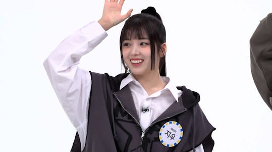 Weekly Idol | Watch Korean Series Online - KOCOWA+