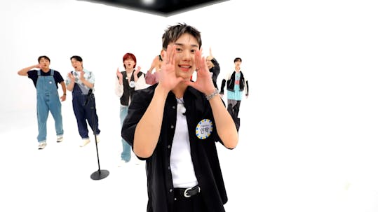 Weekly Idol | Watch Korean Series Online - KOCOWA+